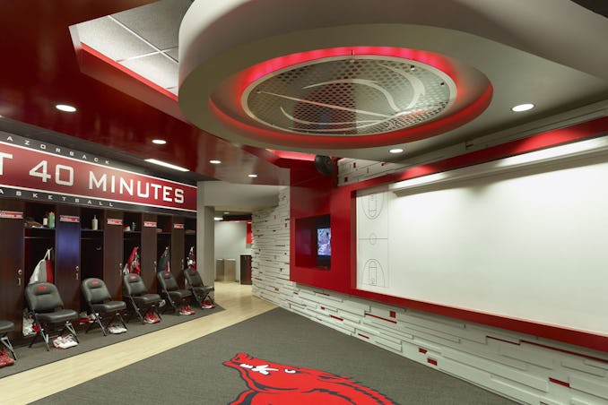 Razorback Basketball Locker Rooms — Modus Studio
